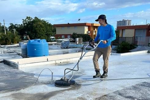 Emprende Con Roof Armor